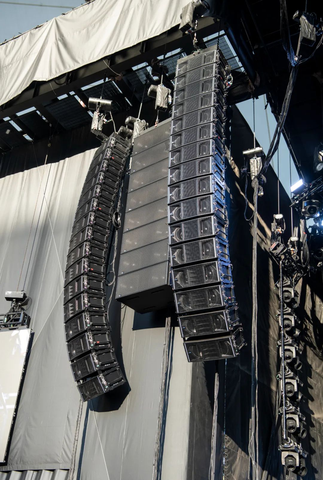 Dead&Company巡演：北美最大的Meyer Sound PANTHER系统，表现如何？-数艺网