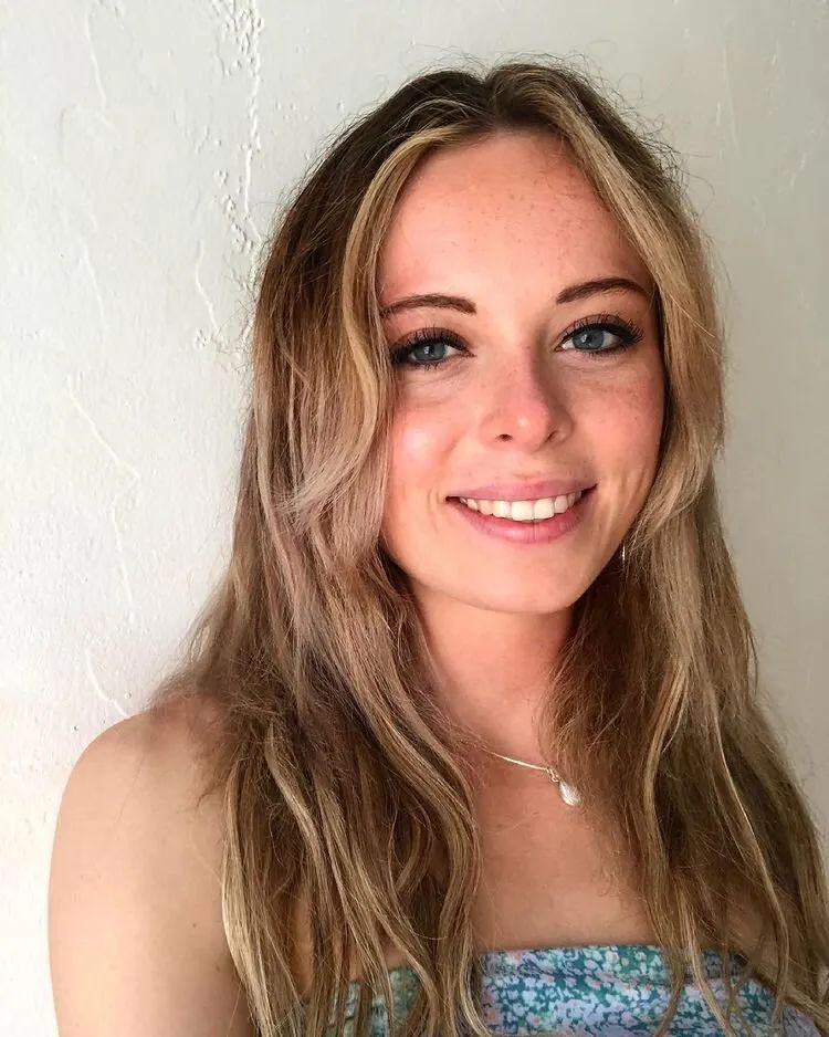 绘画丨从身边的事物找到创作灵感，她画的油画居然在卖萌-数艺网